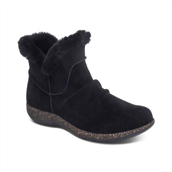 Aetrex | Shoes | New Aetrex Remi Collared Winter Ankle Boot In Black ...